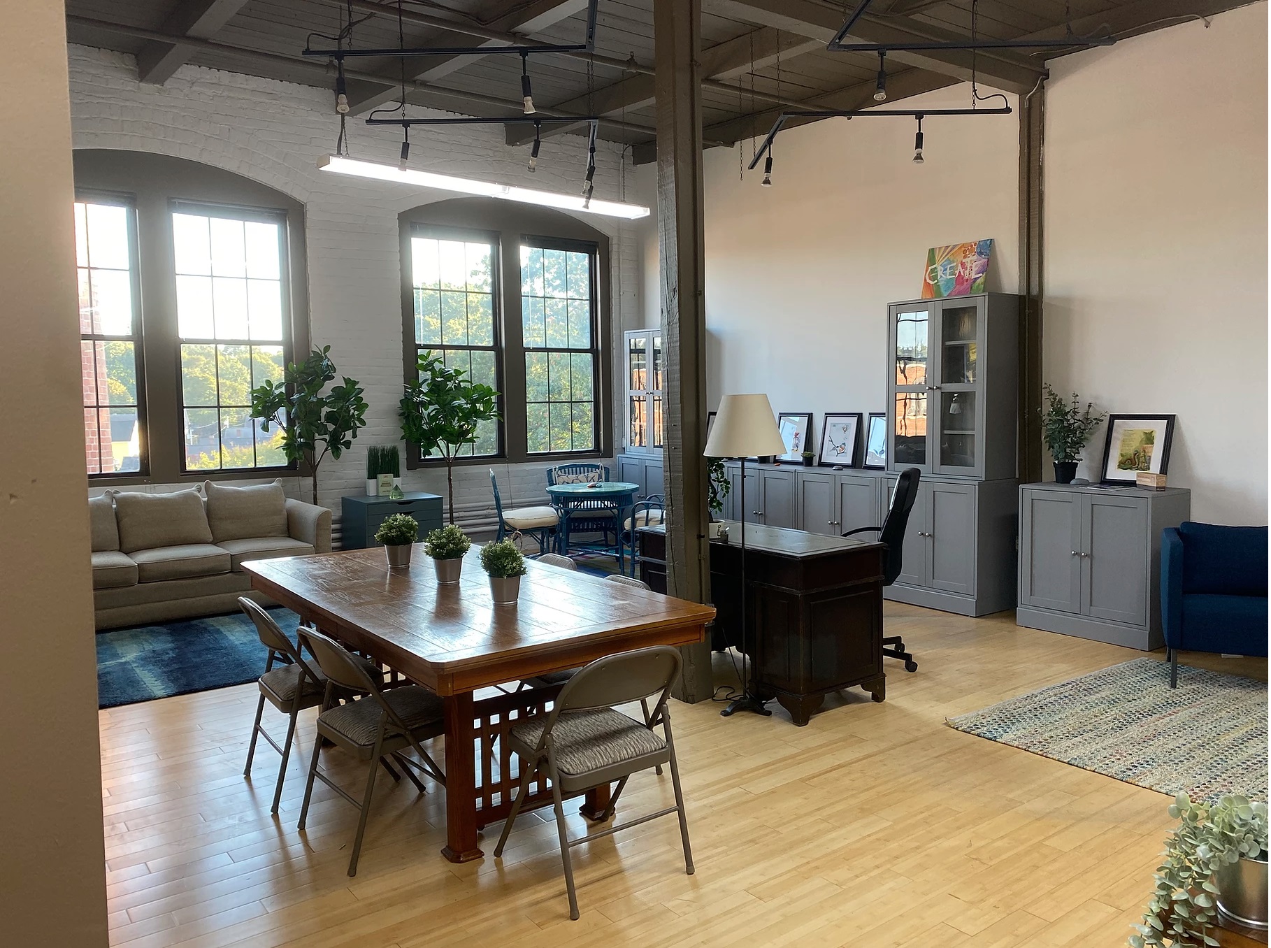 Guest Interview: Heather Kelly on the Writers' Loft Inspiring Creativity & Camaraderie - Cynthia ...